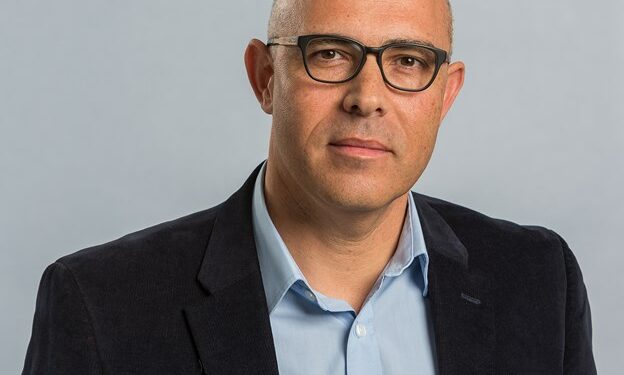 Alon Chen. “Tenemos que entender por qué hay niños de siete años que ya ...